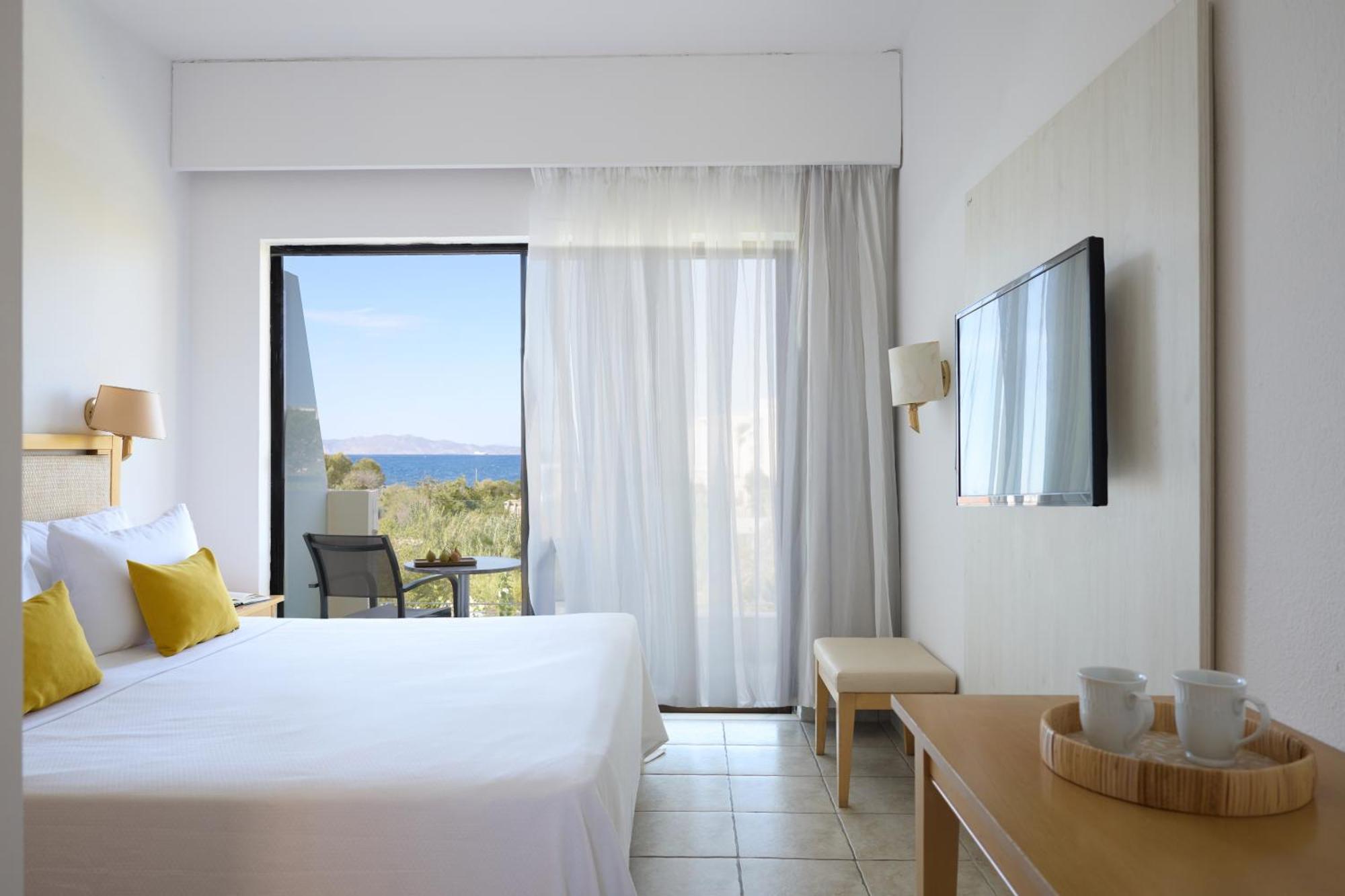 BLUE BAY BEACH RESORT IALYSOS: BOOK YOUR STAY IN IALYSOS AND ENJOY ...